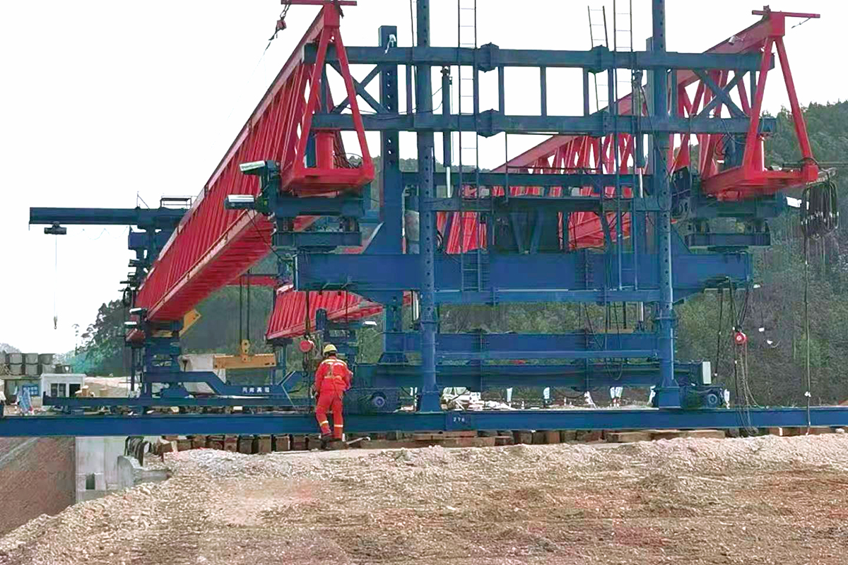 Shaanxi Ningshi Highway JQJ200T-S40m Self-Balancing Beam Launcher | Dafang